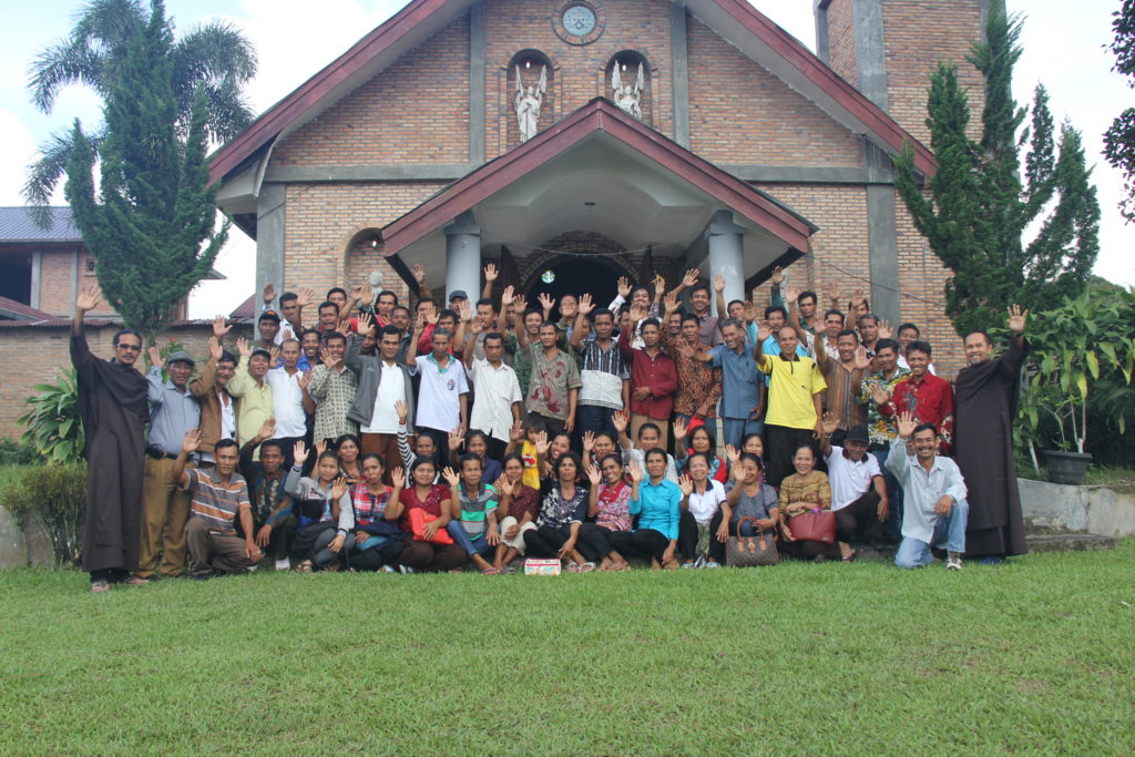 Gereja Paroki St. Petrus Paulus - Parongil “Berbuat Banyak Dengan ...